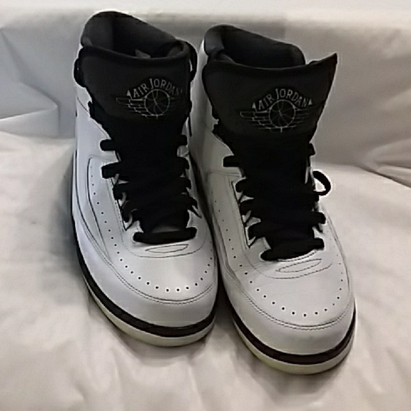 Jordan | Shoes | Jordan Wing It White And Black Hightop Sneakers Iconic ...